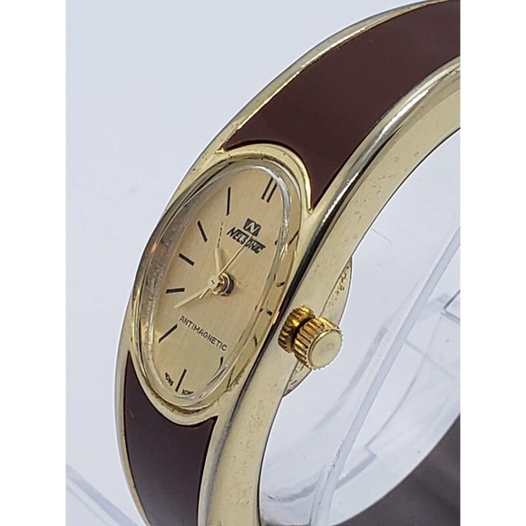 Nelsonic | Accessories | Vintage Womens Nelsonic Handwind Mechanical ...